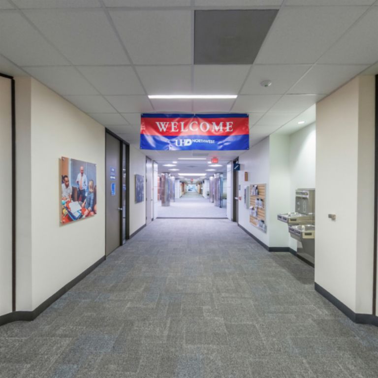 Experience University of Houston-Downtown in Virtual Reality. Press Alt ...