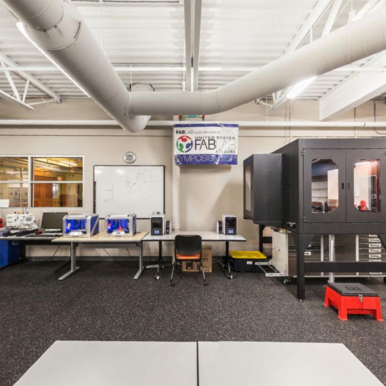 Experience Gateway Technical College in Virtual Reality. Press Alt plus ...